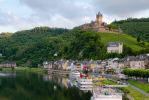 Germanen Götter mit Namen - Gottheiten der Germanen